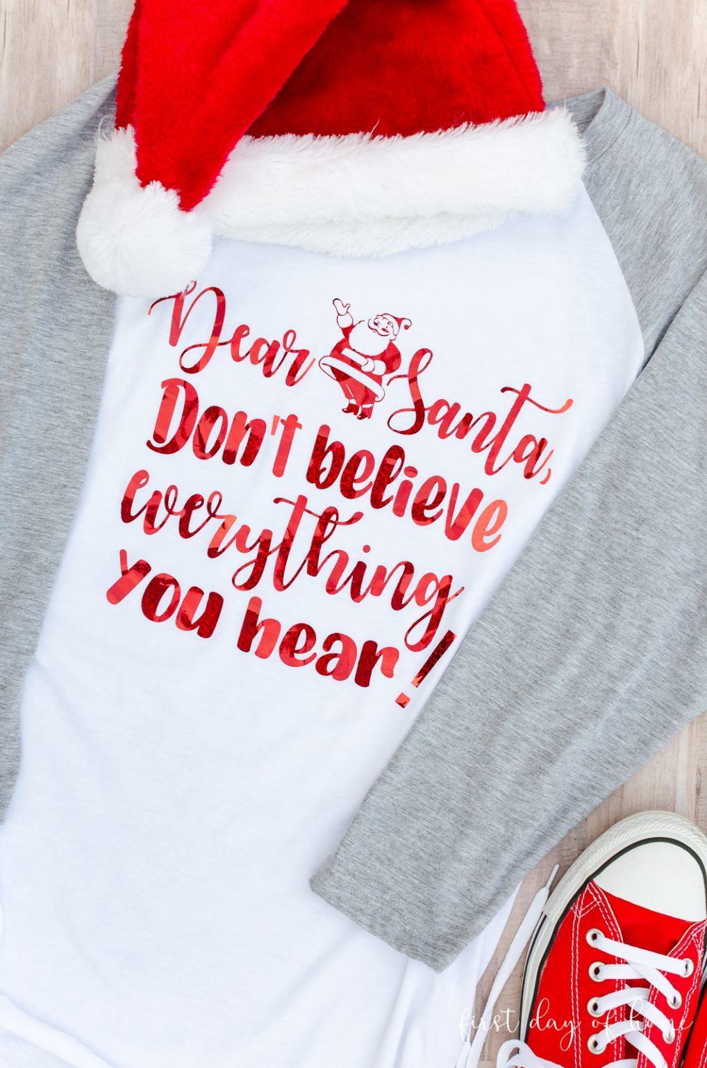 How to Make a Funny Santa T-Shirt {Free Santa SVG}