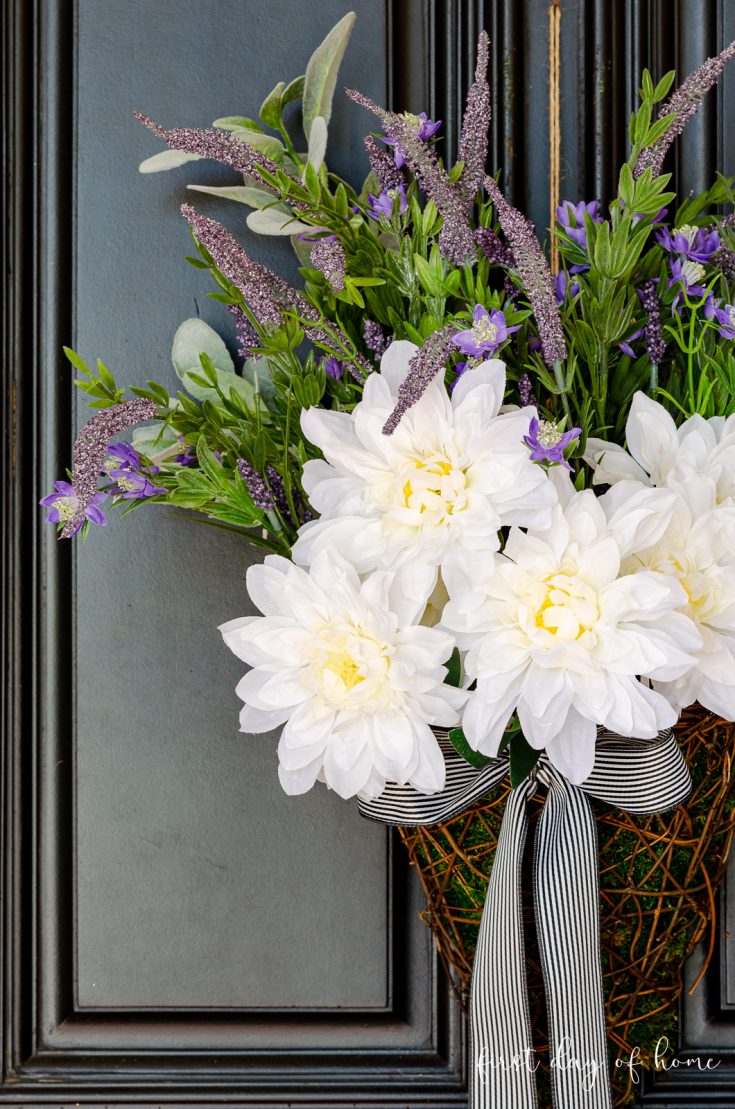 How to Make a Simple Lavender Wreath for Spring