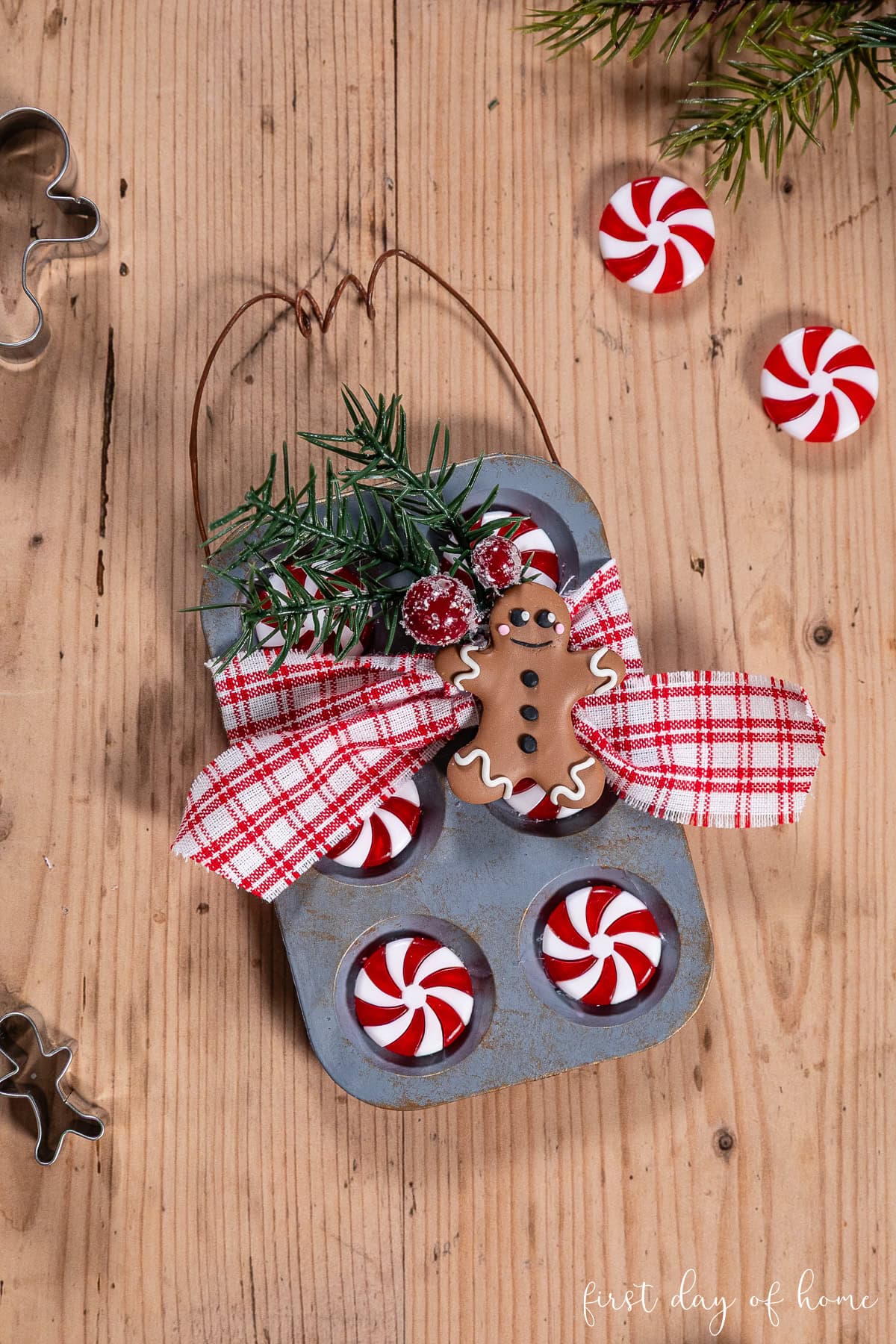 Gingerbread Ornament with Muffin Tin – First Day of Home