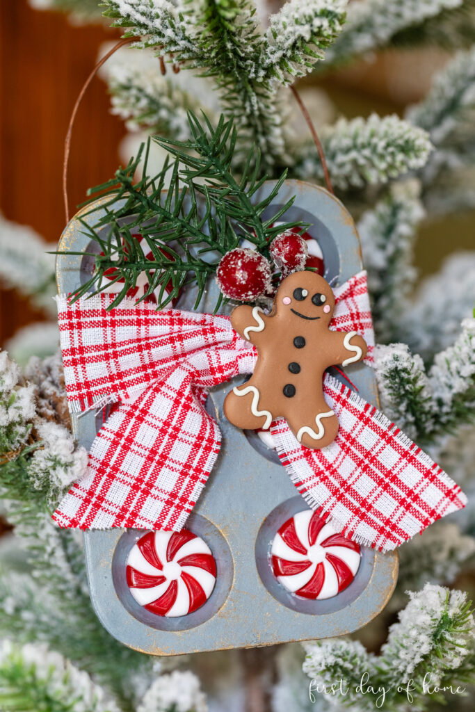 Gingerbread Ornament with Muffin Tin – First Day of Home